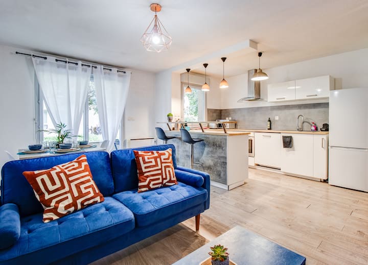 Le Rêve Bleu: 2 Bedrooms With Balcony And Parking - Toulouse
