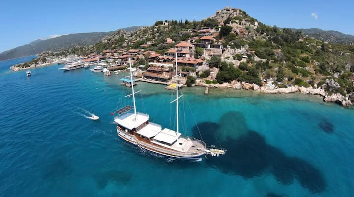 Kekova’da Günlük/haftalık Yat - Demre