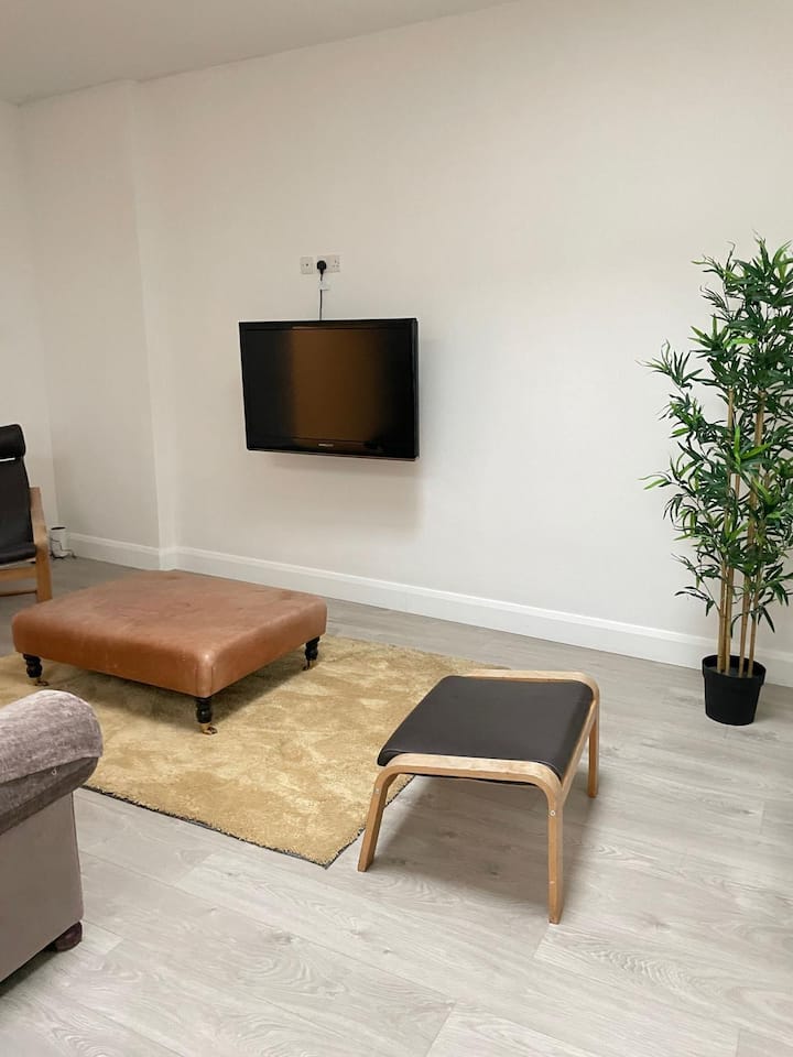 Room In Modern Apartment - Ennis