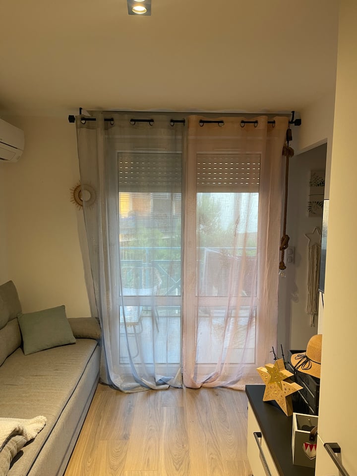 Appart T2
50 M De La Plage
2 Adultes/2 Enfants - Palavas-les-Flots