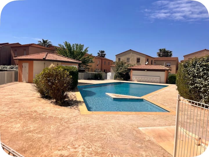 Appartement Vue Mer Avec Piscine Et Parking - Valras-Plage