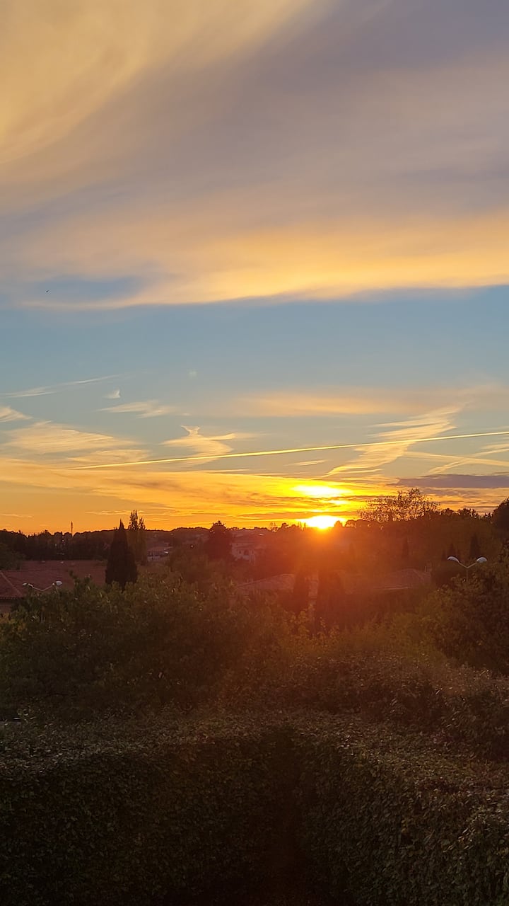 Verdoyant T3 Avec  Terrasse Et Parking Privé - Aix-en-Provence
