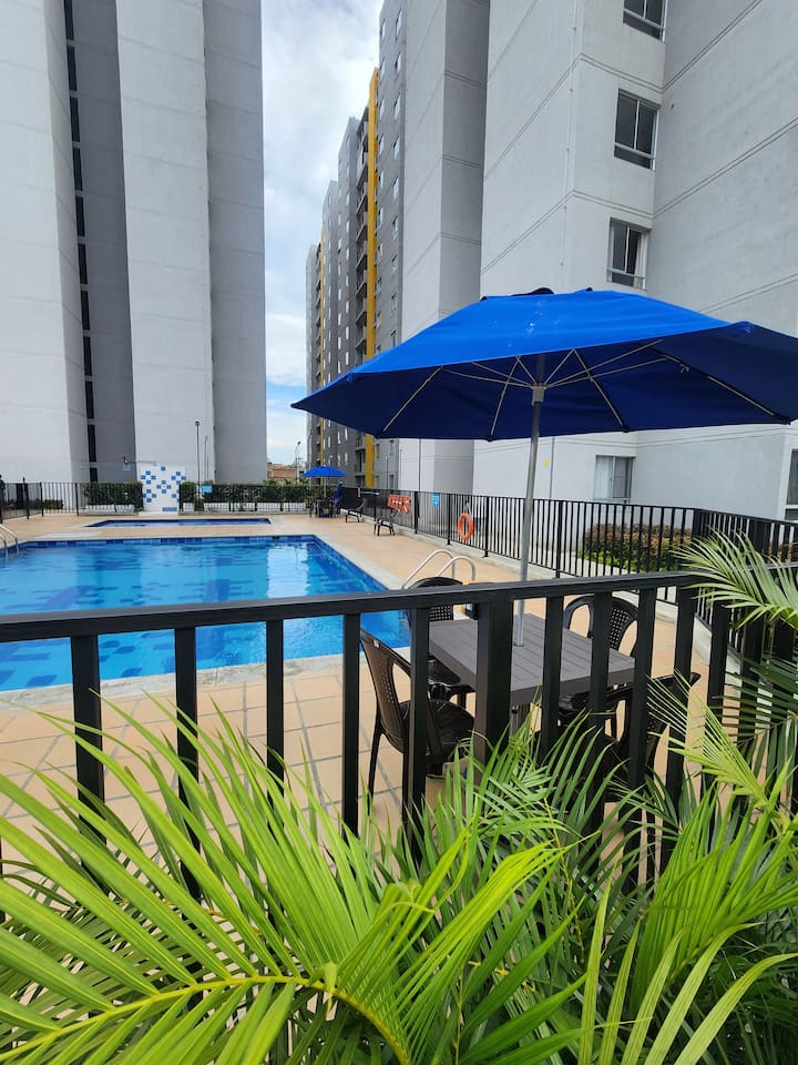 Comfort 3 Bedroom Apt With Pool - Cali