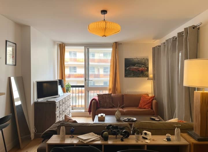 Spacious And Elegant 3-bedroom Apartment - Paris