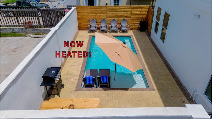 Your Very Own Private Pool, Patio, And Bbq - South Padre Island