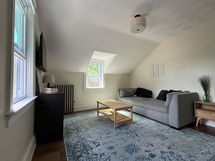 Cozy Stay By Roger Williams Park - Providence, RI