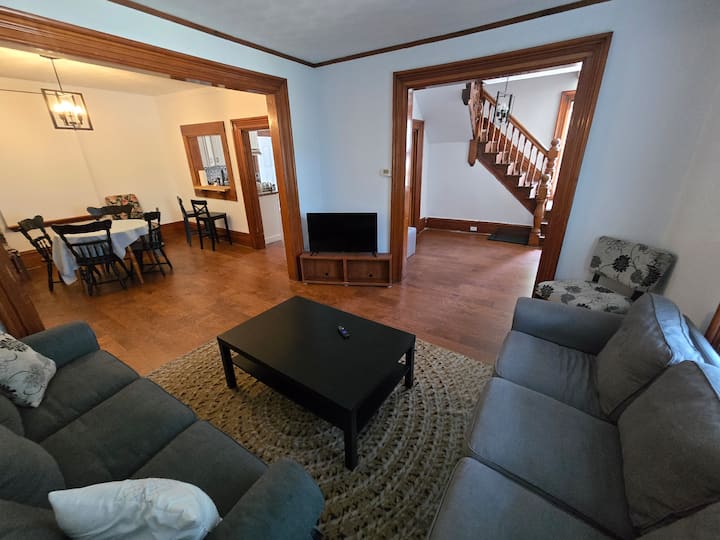 Lovely Victorian Style Home - Brockville