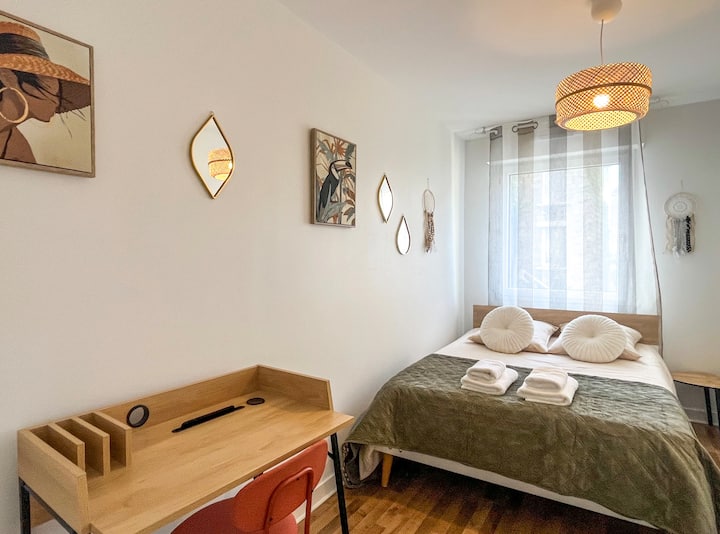 T2 Cosy Avec Parking Gratuit & Transports Au Pied - Cherbourg-Octeville