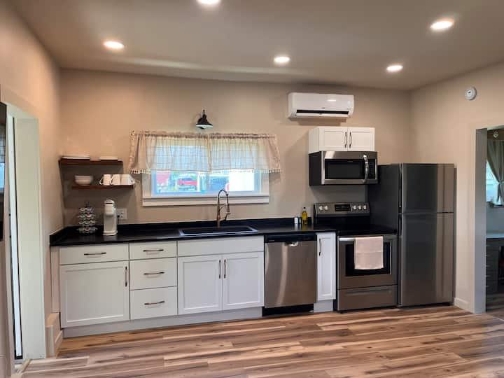 Auburn’s Place-newly Remodeled - Vincennes, IN