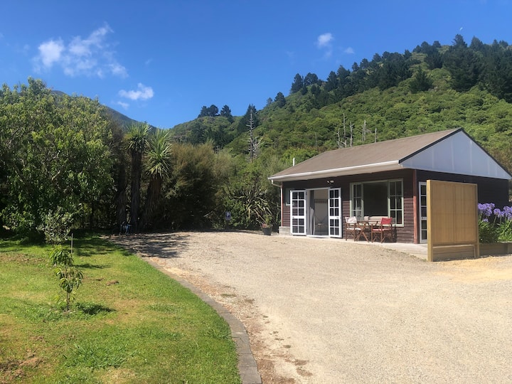 The Cottage In Waikawa - Picton
