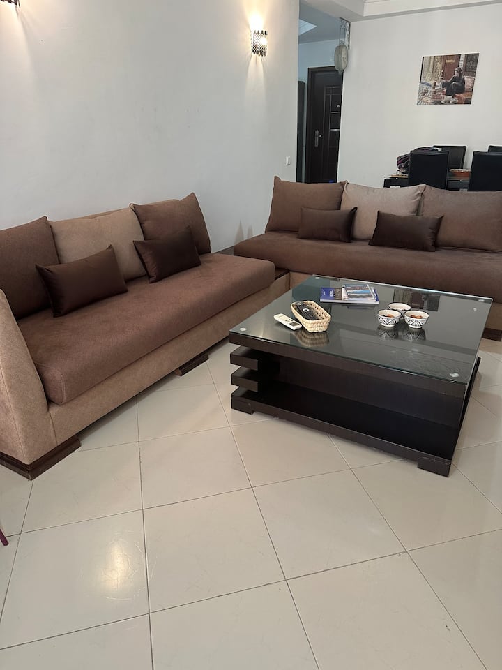 Appartement Convivial  Vue Mer Piscine Extérieure - Tánger