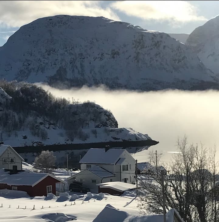Charmante Maison Au Bord Du Fjord A Balcon& Jardin - Alta