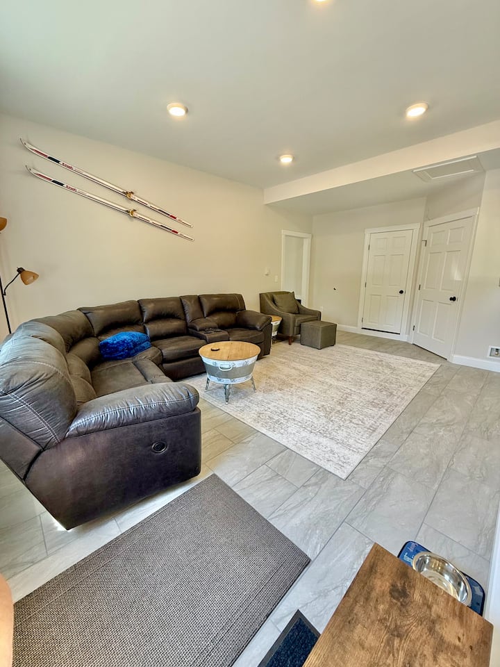 The Happy Hive - Bridgton, ME