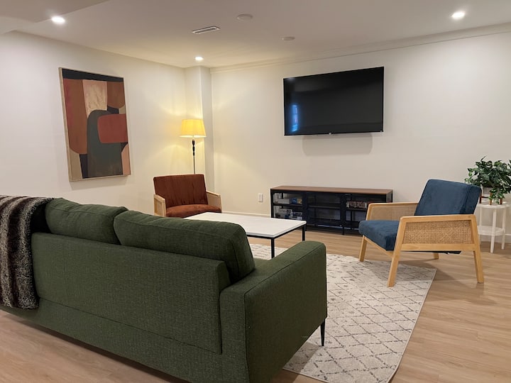 Cozy Upper Mission 2br Suite - Kelowna