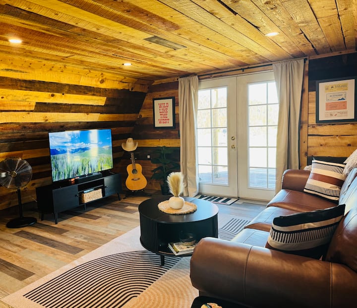 9,000 Feet Retreat Above It All - Colorado