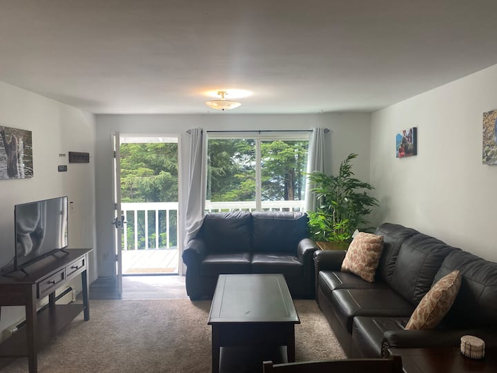 Cozy Sitka Apartment - Sitka, AK