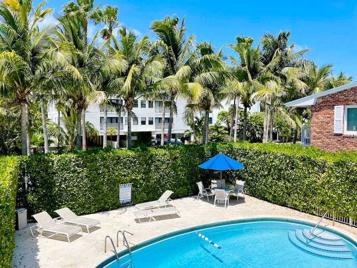 Vitamin Sea Escape ! - Key Biscayne, FL