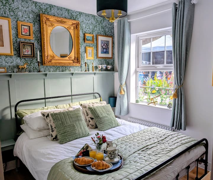 Charming, Cosy Cottage In Welwyn Village - Hertfordshire