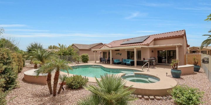The Backyard Oasis - Sun City West, AZ