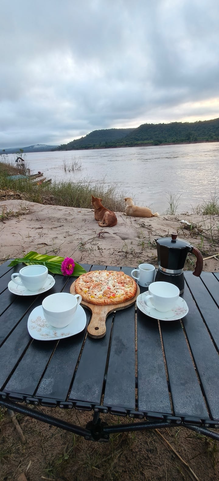 ฟ้าใสโฮมสเตย์กระท่อมริมฝั่งโขงโขงเจียม - Khong Chiam