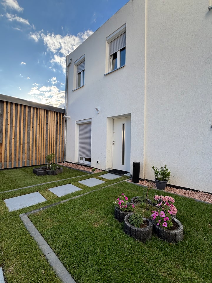 2-zi Reihenhaus Mit Garten - Uhingen