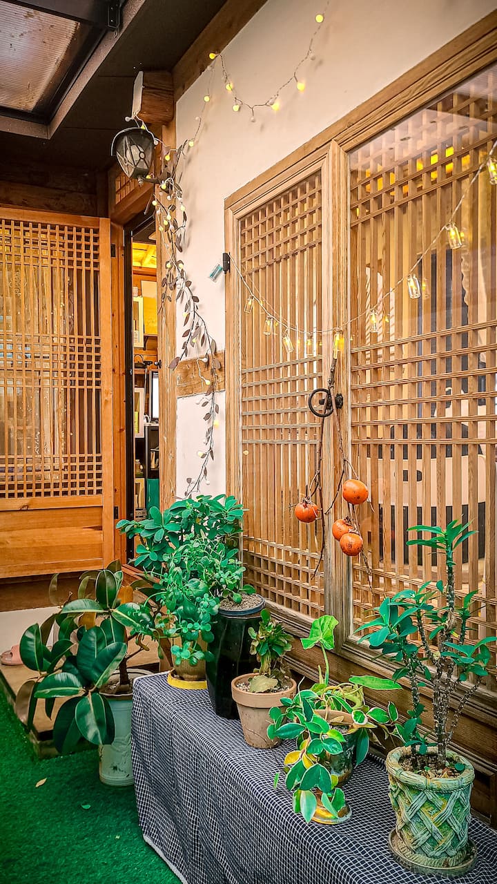 동대문역 도보 10분· 최대 3명 숙박·
[Naksan Healing House] 101호 - Seoul