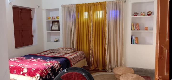 Vasundhara - Homestay Near Subeh-e- Banaras - Varanasi