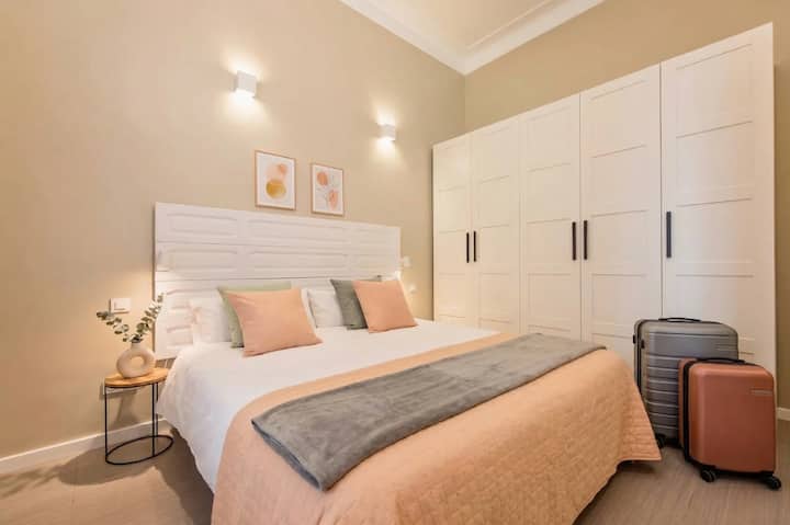 Great 5br Apartment For 9 In Heart Of L'eixample! - Barcelona