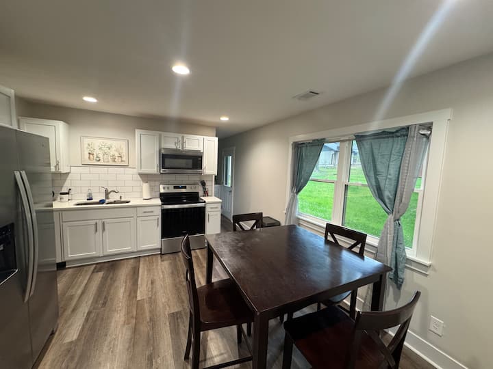 The Game Day Getaway - Elizabethtown, KY