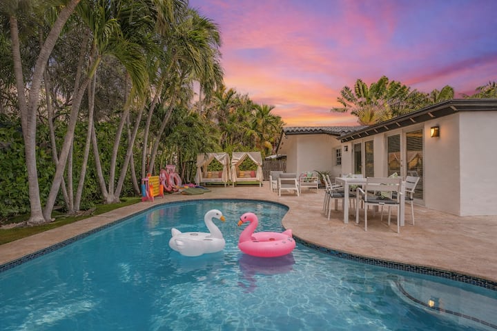 Designer 4br Spacious Villa | Pool • Walk To Beach - Fort Lauderdale, FL
