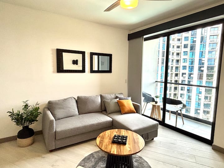 Moderno Y Lujoso Condominio - San José