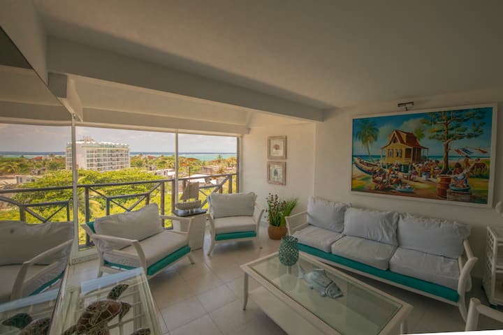 Hermoso Penthouse 1 Cuadra De La Playa - San Andrés