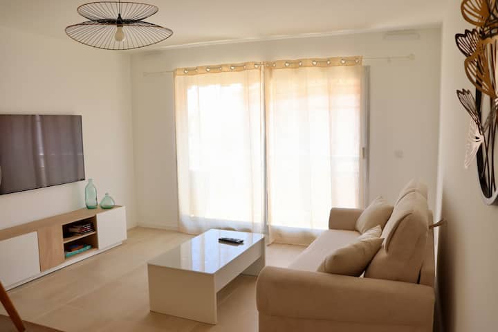 Appartement 3 Pièces, Proche Mer - Golfe-Juan
