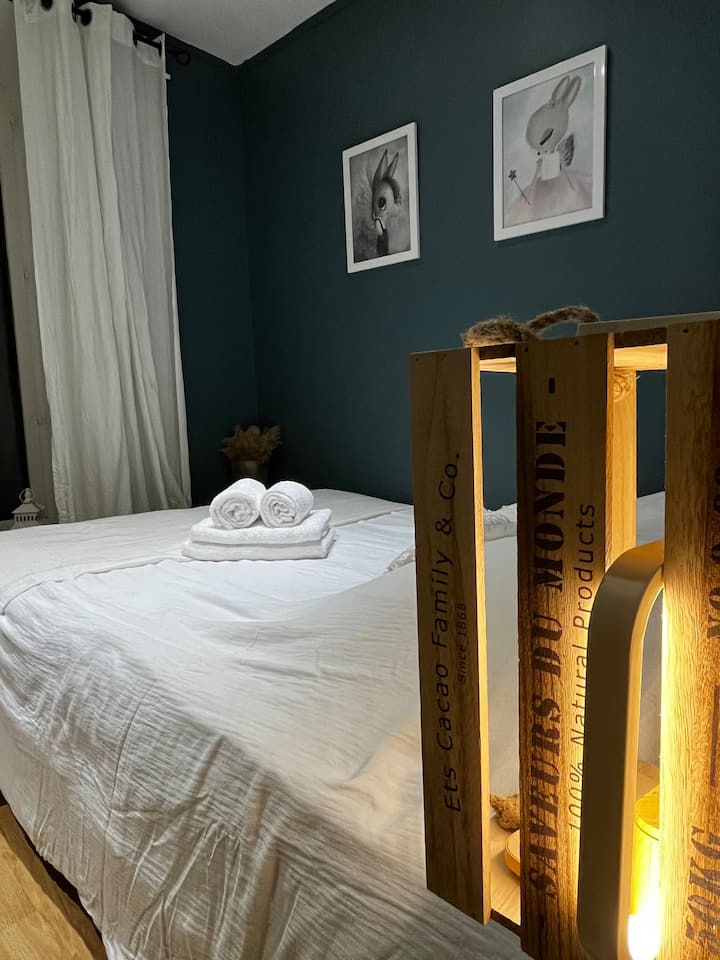 Chambre - Room 3 - Avallon