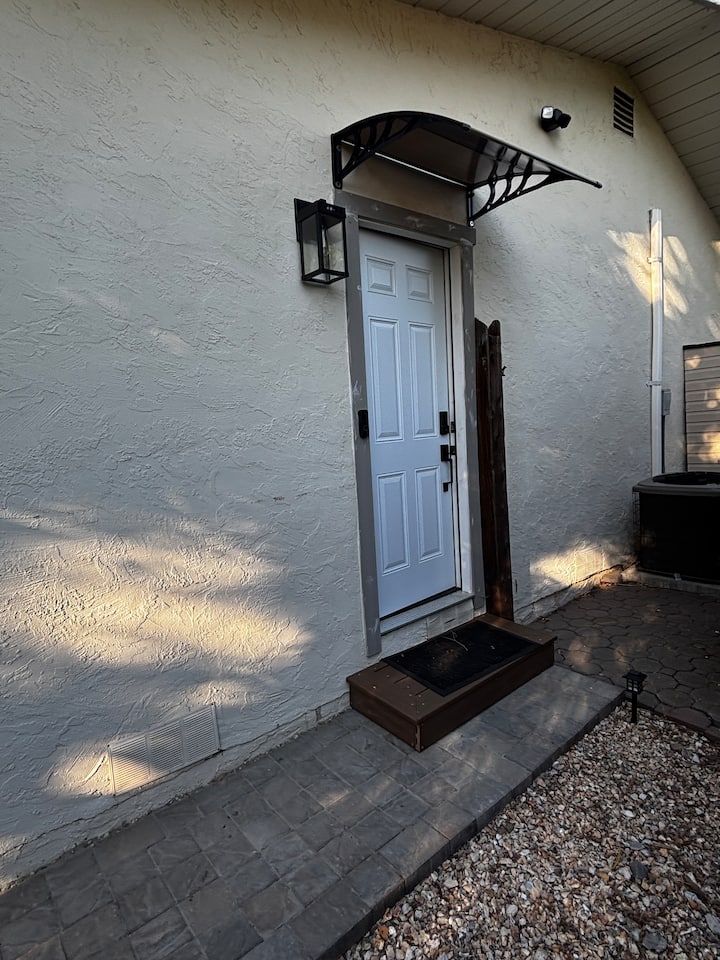 Cozy Independent Studio! - Concord, CA