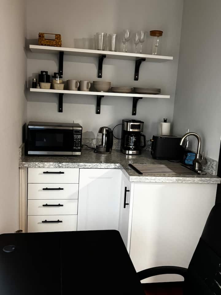 Cozy Independent Studio! - Concord, CA