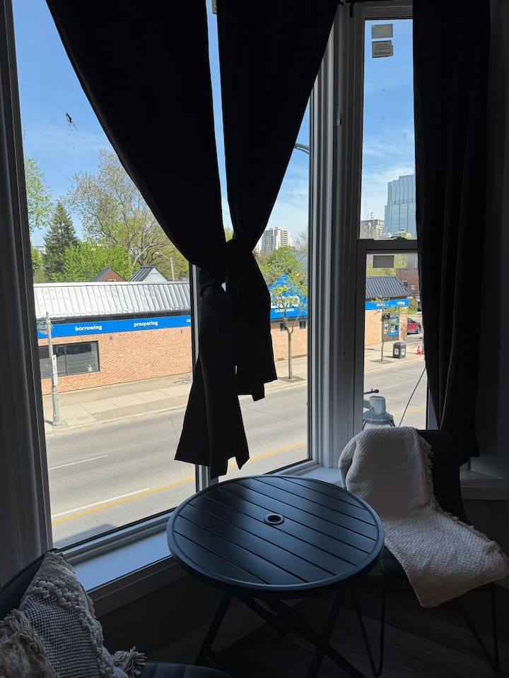 Downtown London Getaway - London