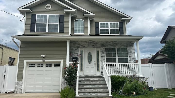 Beautiful Home In Freeport, New York 11520 - Garden City