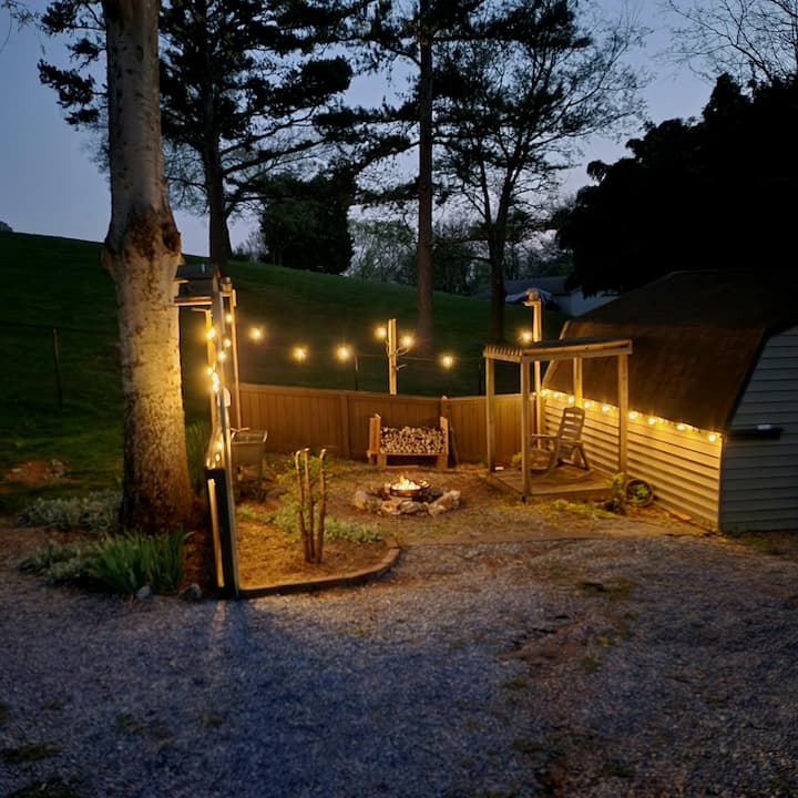 Crowley Cove Fenced Yard On Douglas Lake Pets Free - Sevierville, TN