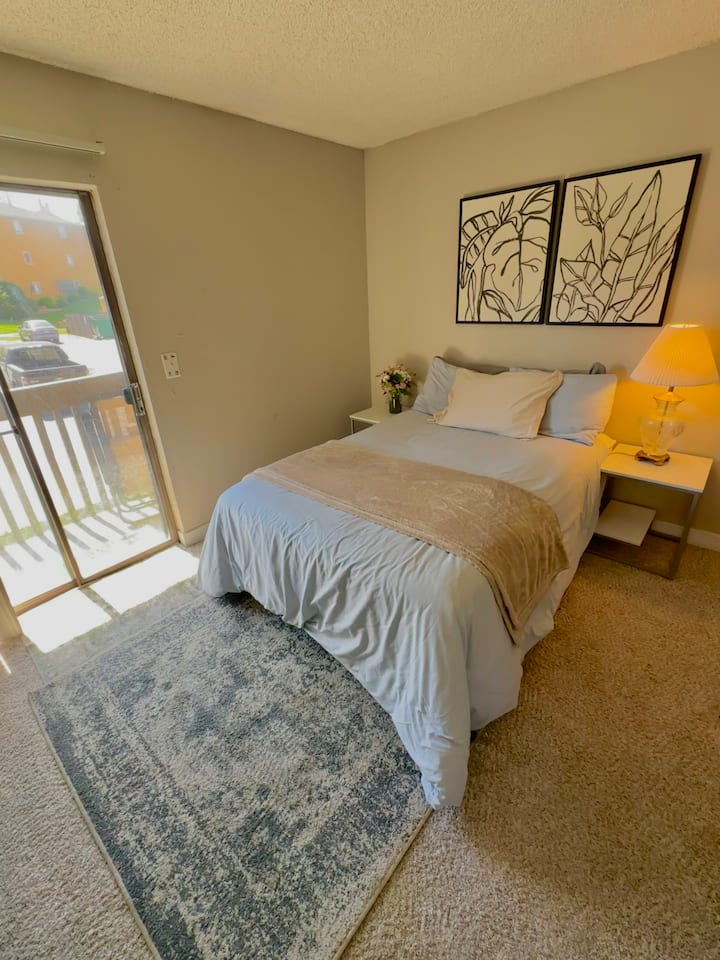 Cute Girly Hidden Gem - Thornton, CO