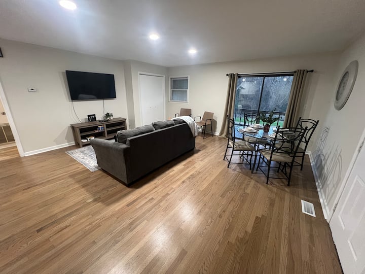 Spacious Beverly Retreat 1bed In Raleigh - Raleigh, NC