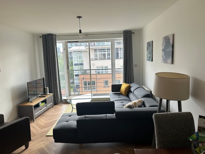 Entire 2 Bedroom Apartment In Dublin. Free Parking - Dublin