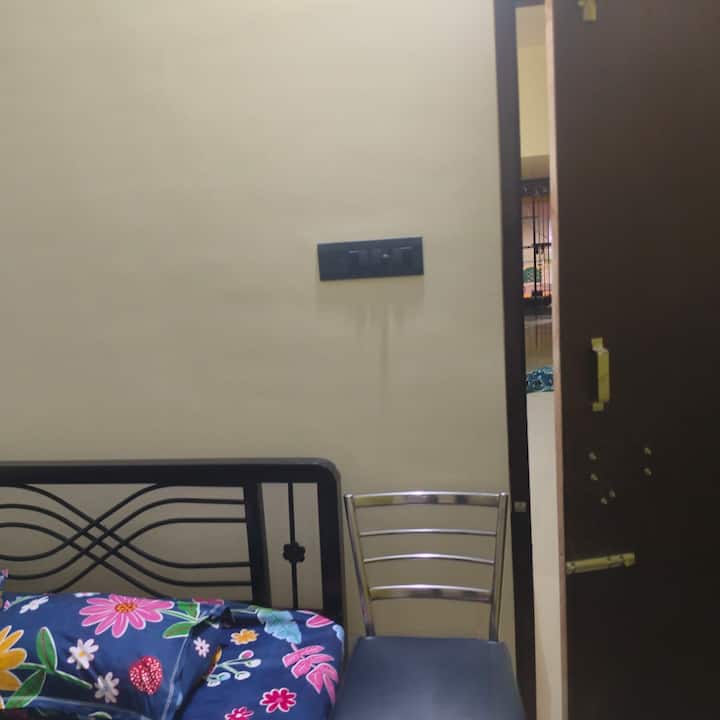 Lara Home Stay Puri - Puri