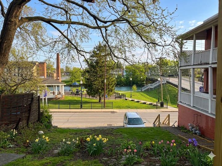 Canal & "Wonderful Life" Bridge Views - Seneca Falls, NY