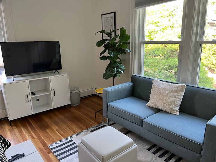 Apartment In Cambridge - Cambridge, MA