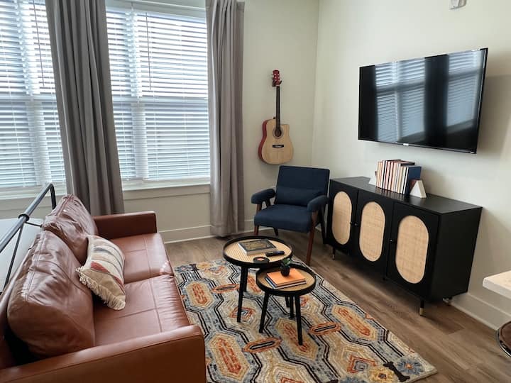 Retro Reverb | Sobro Studio - Nashville, TN