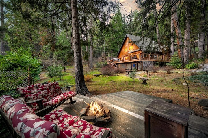 Amber Cabin | Pollock Pines - Pollock Pines, CA