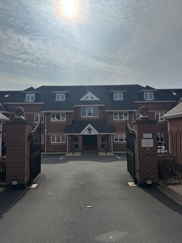 Cedars Exec 2 Bed  Gf Apartment - Hinckley