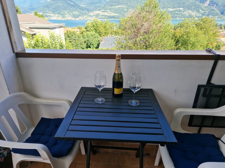 Lake Como View | Private Veranda & Relaxation - Colico