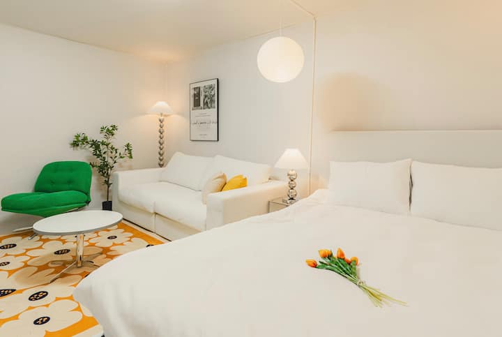 Hongdae Cozy 2br, 3-min To Sangsu, Airport Bus - Seoul